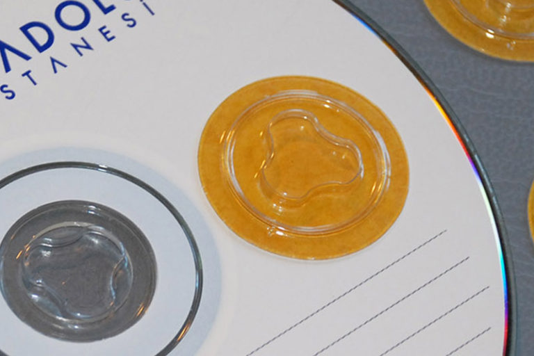 Plastic CD Spider (CD Holder, CD hub Vacuum, CD Clips), Self Adhesive